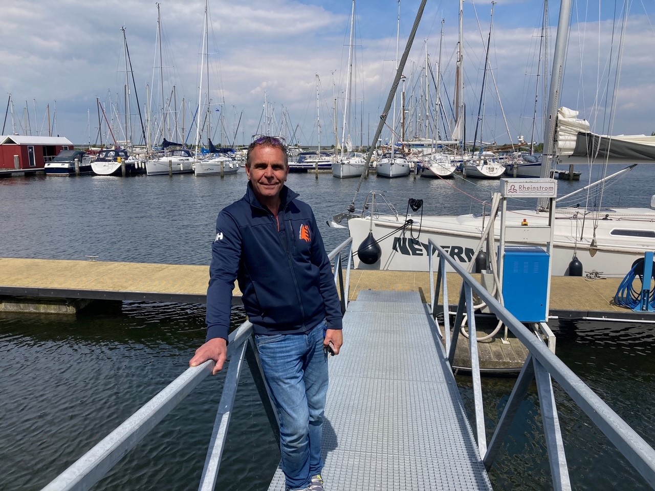 Flevo Marina over AES - AES Technische Groothandel